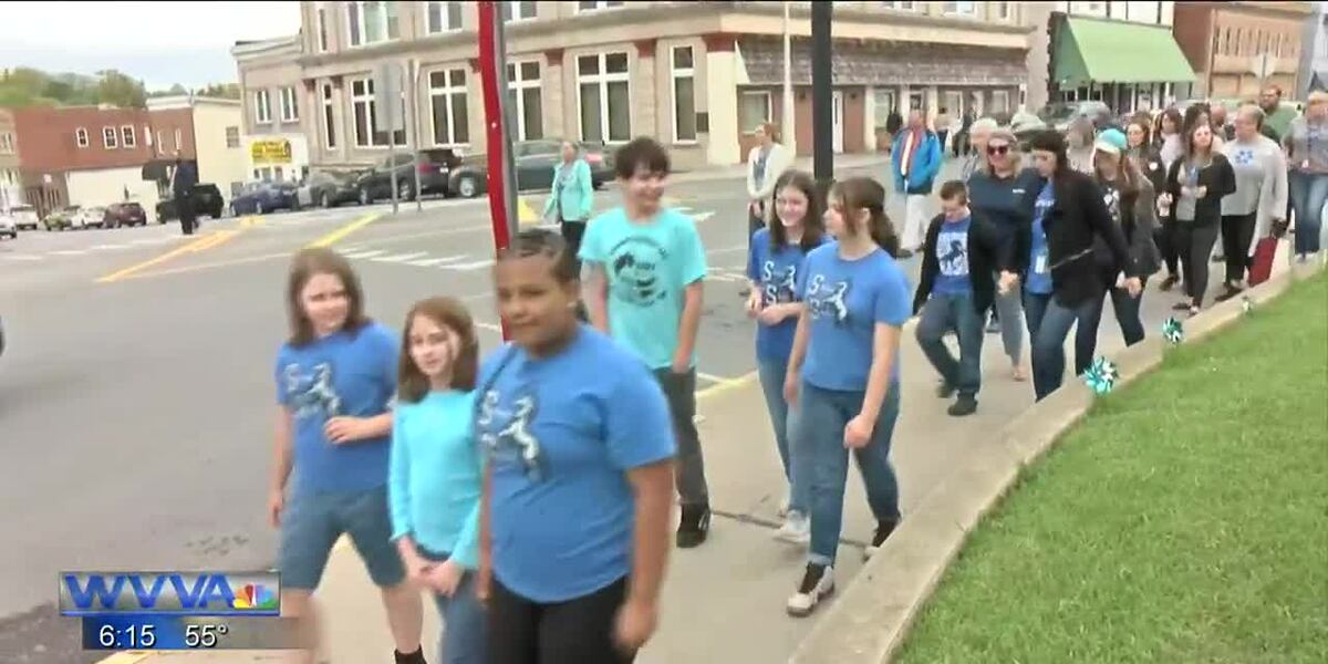 Child abuse awareness walk at Mercer County courthouse Child abuse awareness walk at Mercer County courthouse